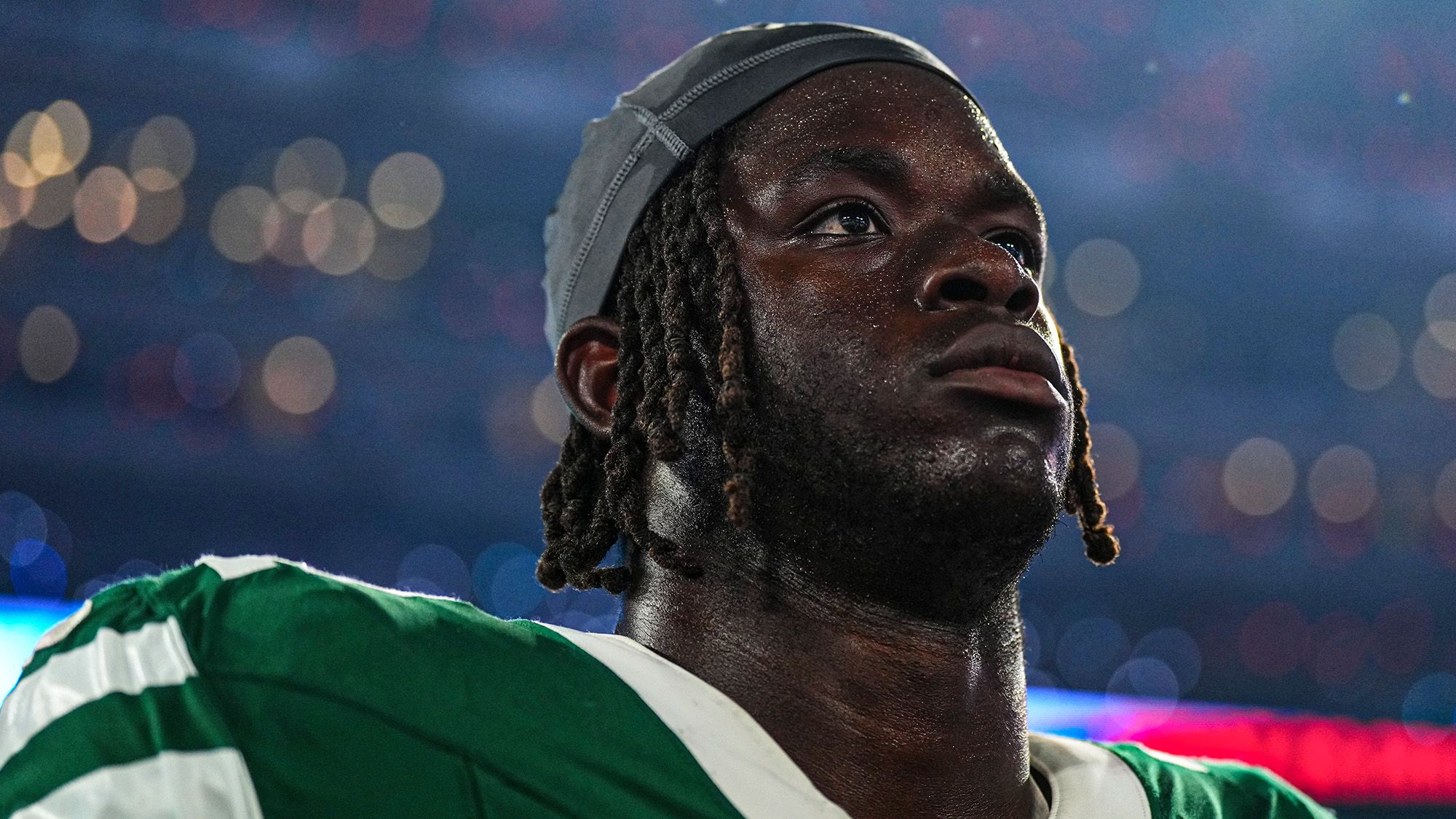 Olu Fashanu reminds Aaron Rodgers of iconic NY Jets legend