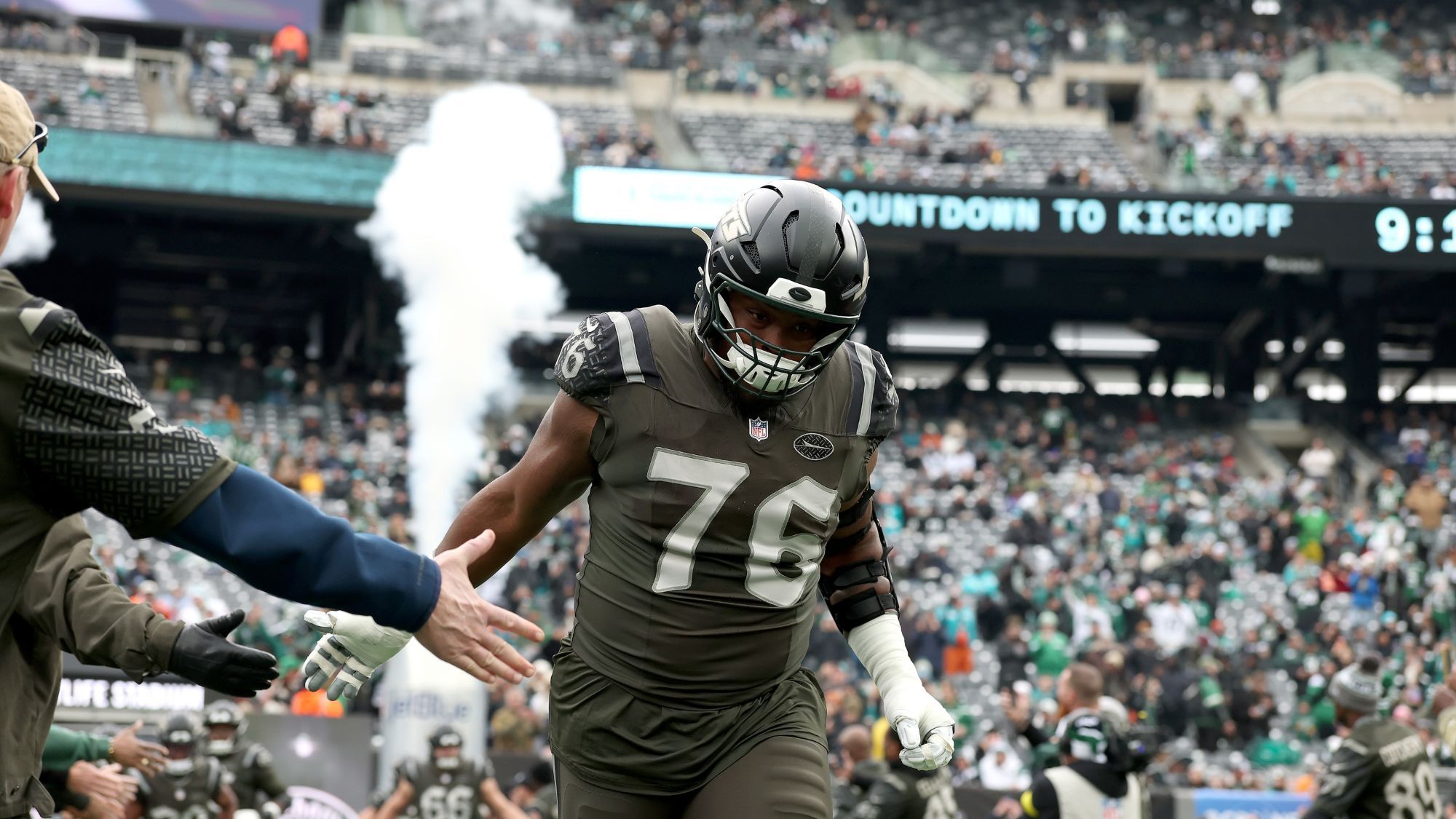 John Simpson embraces Jets’ vision, hopes to re-sign this offseason