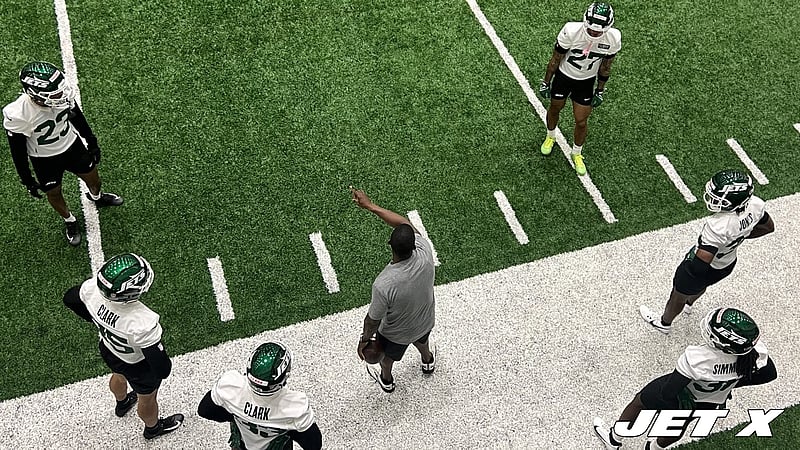 5 things NY Jets fans need to know from Day 1 of rookie minicamp