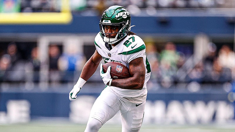 Where should Zonovan Knight place in NY Jets' RB depth chart?