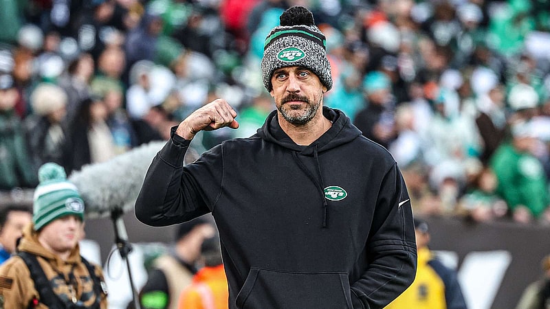 NY Jets' Aaron Rodgers addresses media for first time since injury