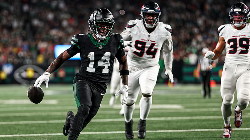 What Jeff Ulbrich said to Jets' Malachi Corley after awful blunder