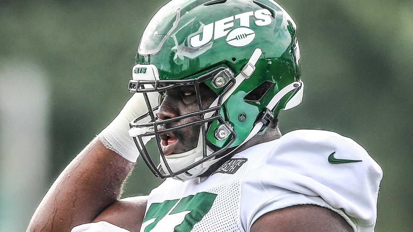 New York Jets OT Mekhi Becton shines in debut against Buffalo Bills