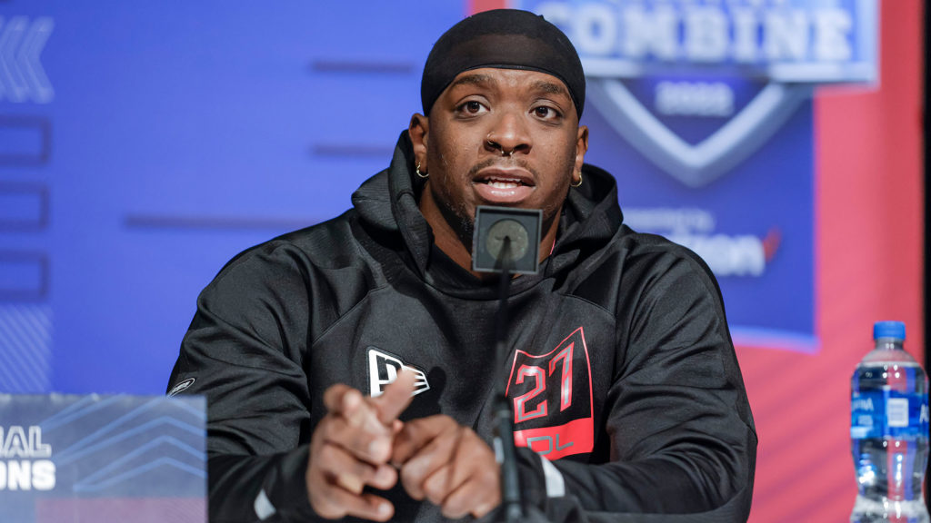 NY Jets EDGE Micheal Clemons has surprisingly great pass-rush numbers