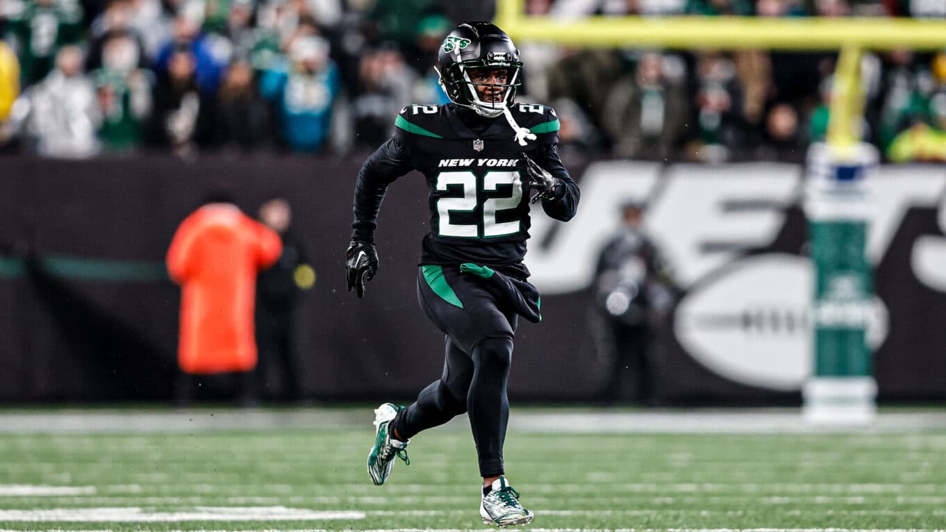 NY Jets safety Tony Adams gives back in a big way