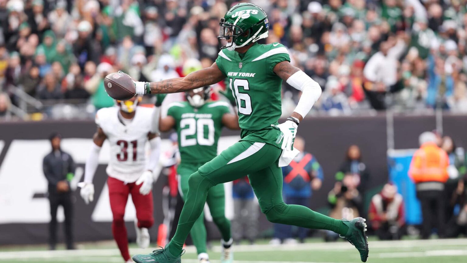 NY Jets' Jason Brownlee's first TD extends lead over Commanders to 10-0