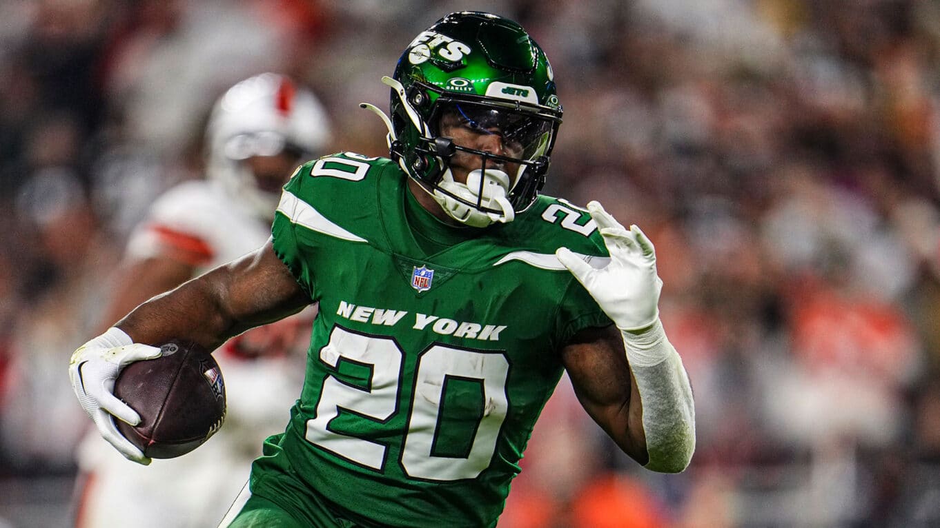 NY Jets OC makes peculiar statement about RB Breece Hall