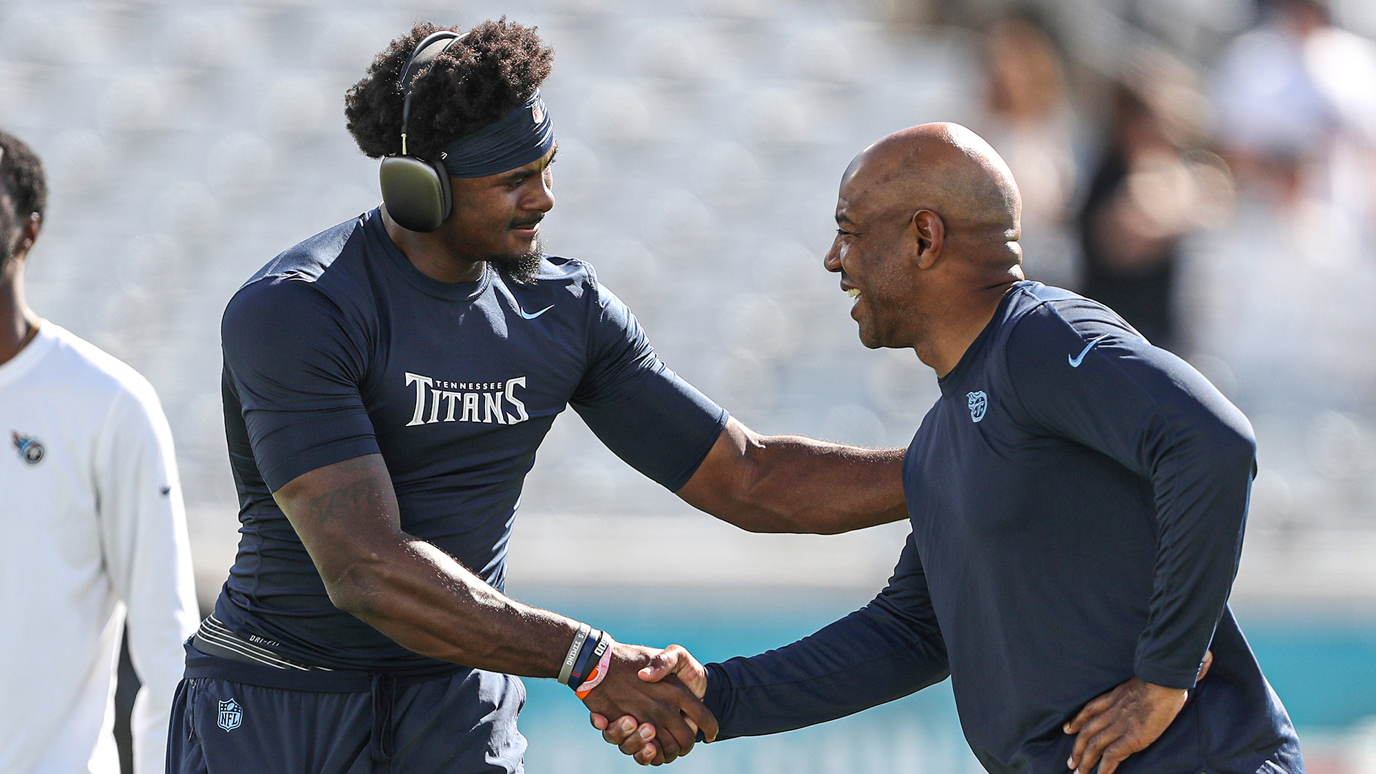 NY Jets coach puts top-5 QB prospect through individual workout