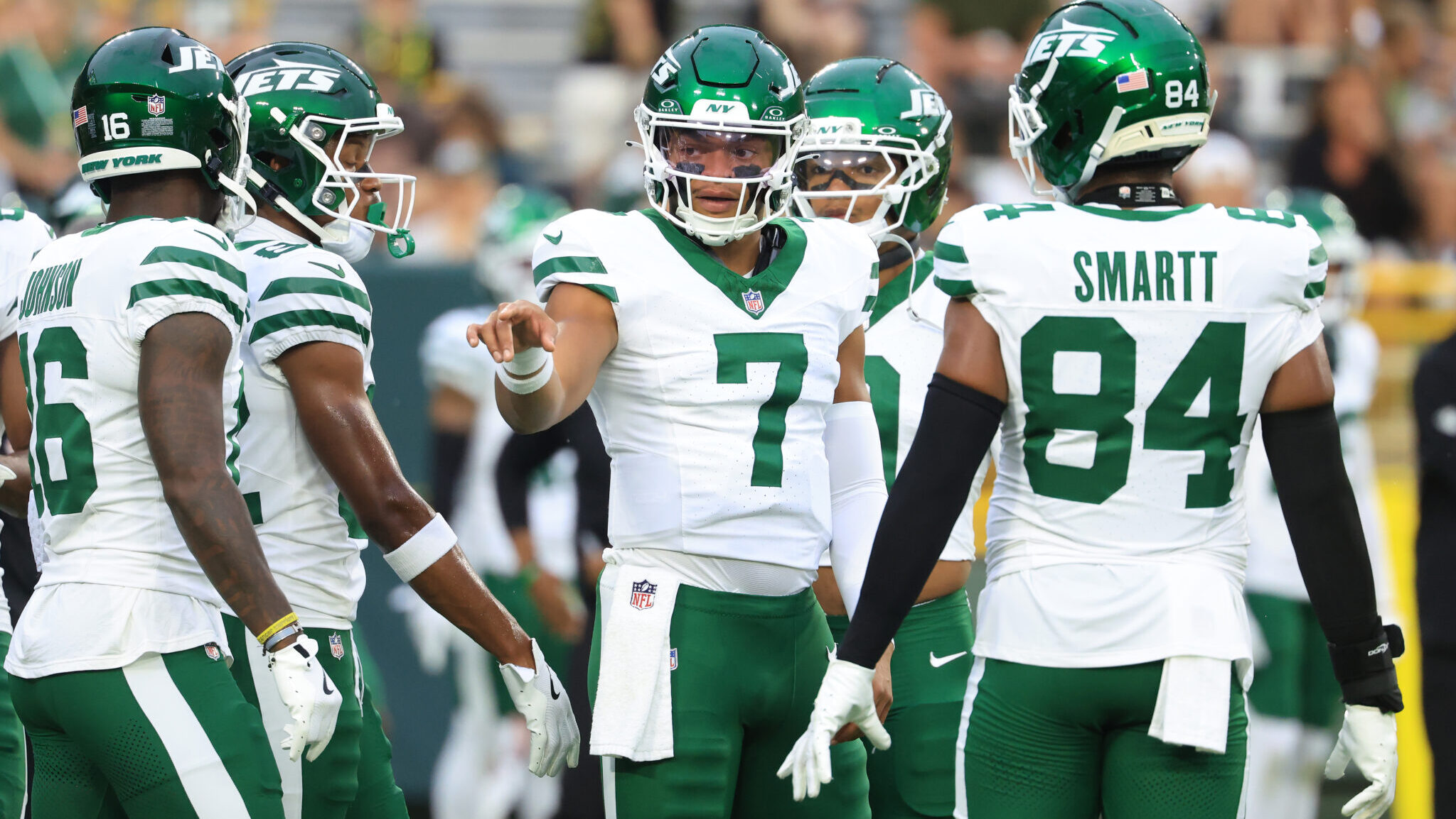 Justin Fields scores first touchdown as a NY Jet (Video)