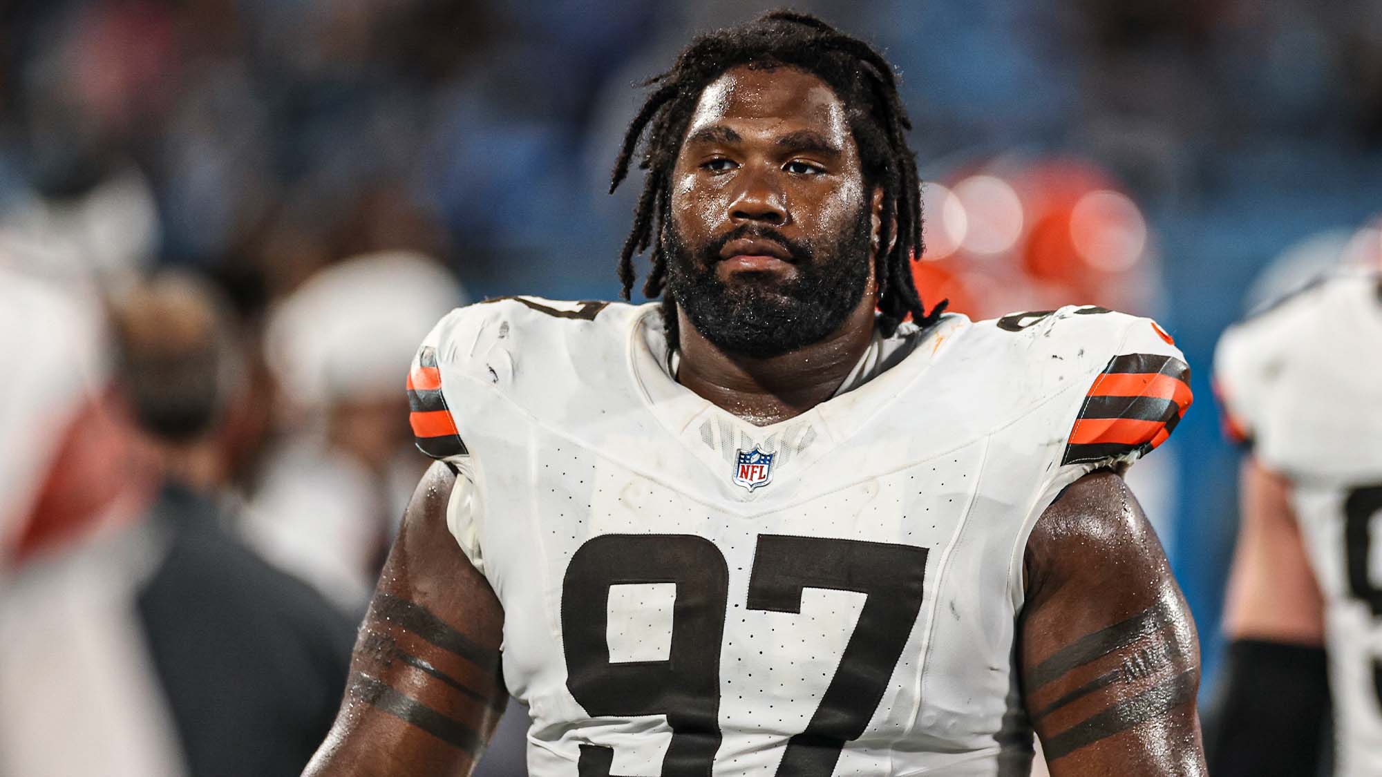New York Jets trade for former Browns tackle Jowon Briggs