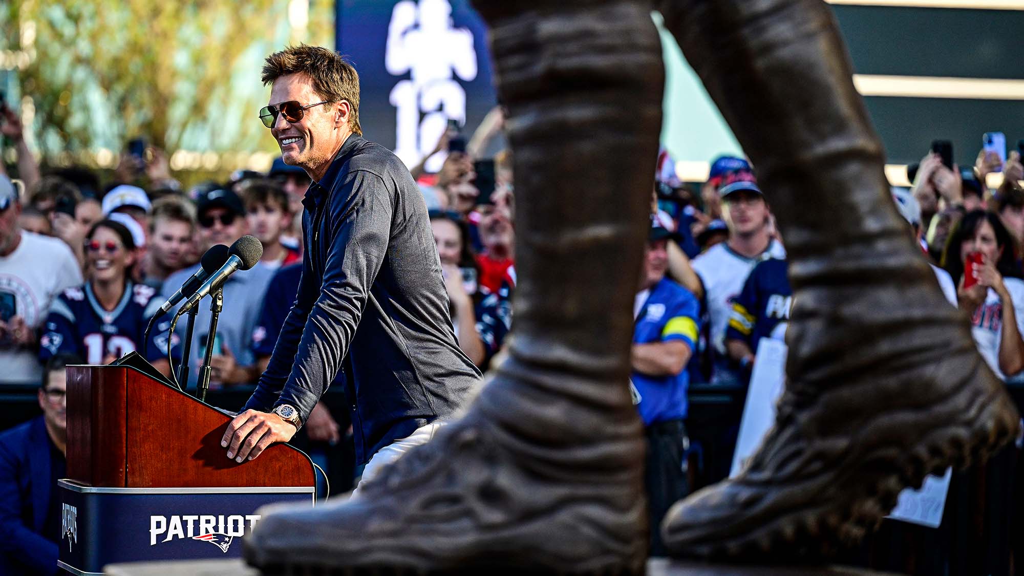 Tom Brady destroys NY Jets fans during statue unveiling speech