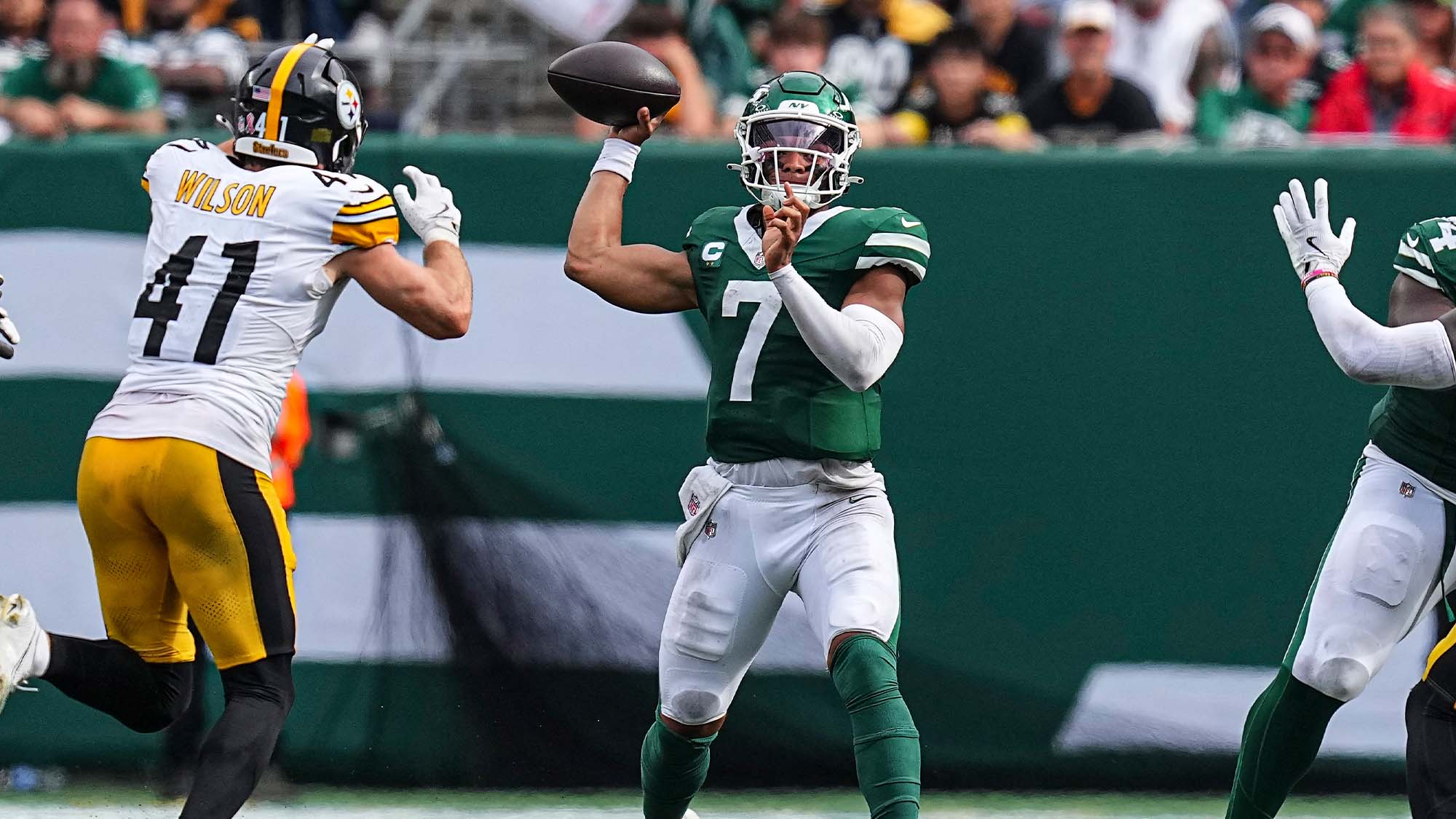 Jets speak out on 'outstanding' debut from Justin Fields