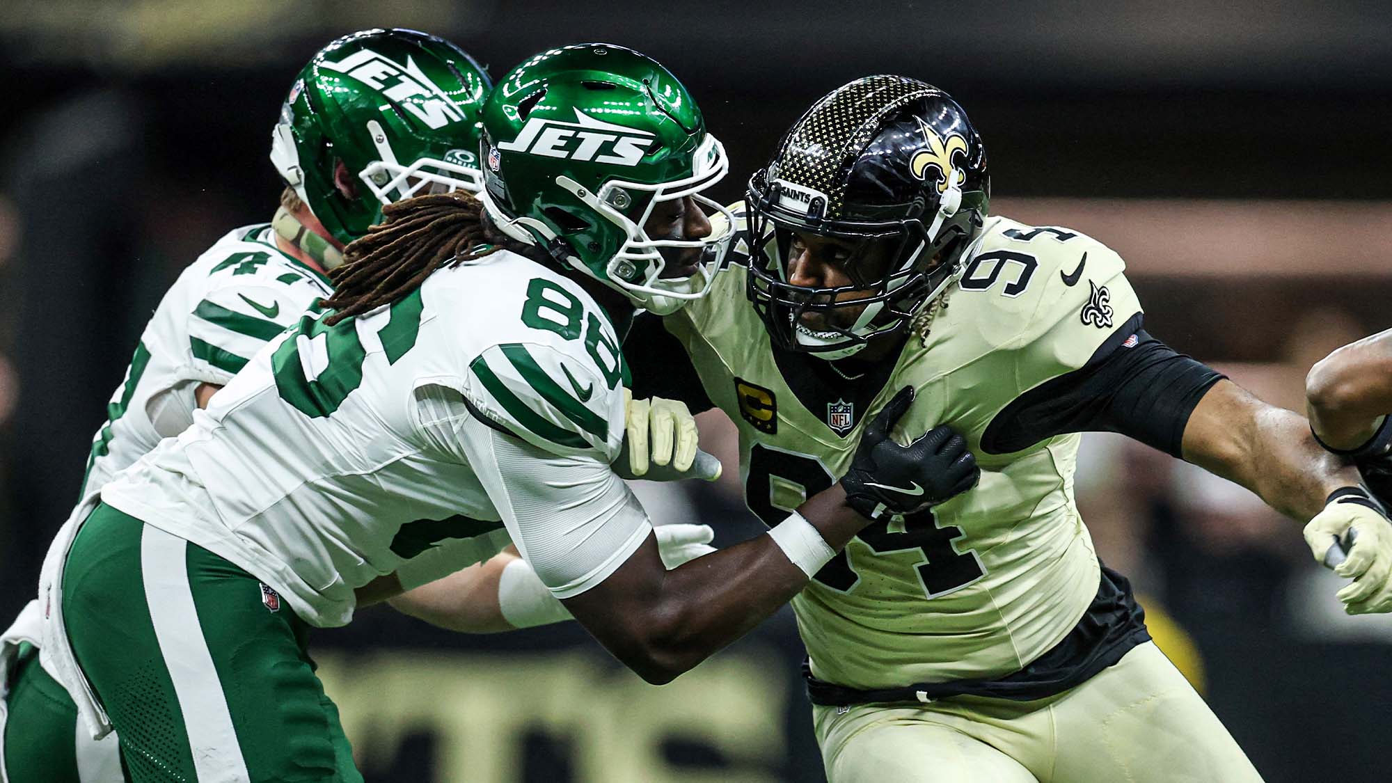 Jets catch stray from Saints' Cameron Jordan